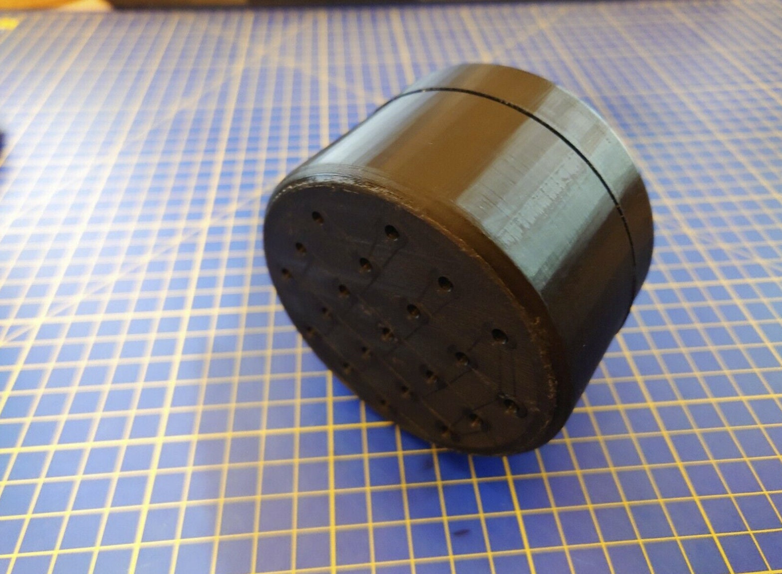 S10 Gas Mask Filter Box Replica 3D Printed Black PLA Sniff Box Style 1 ...