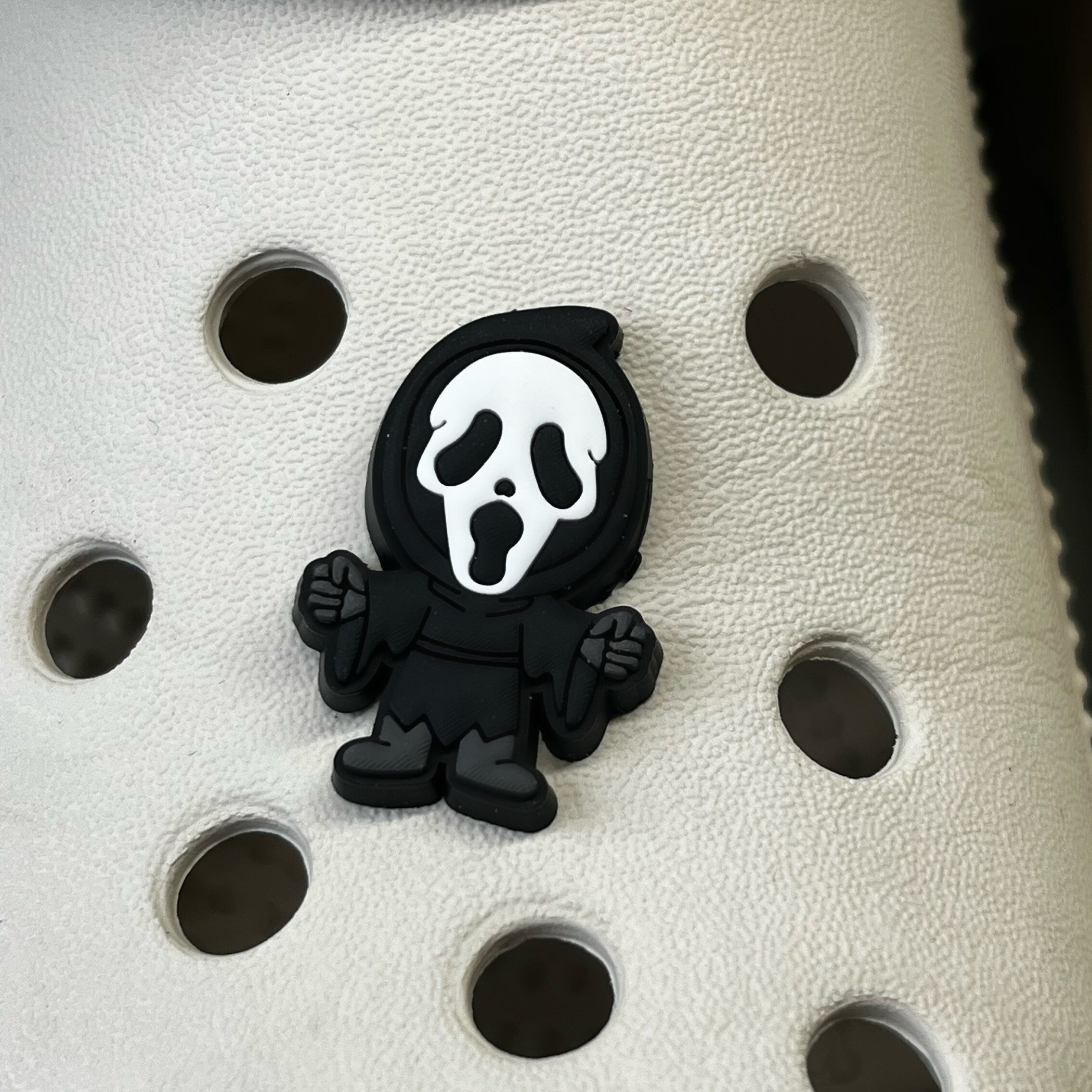 Scream/ghostface Croc Charms - Etsy UK