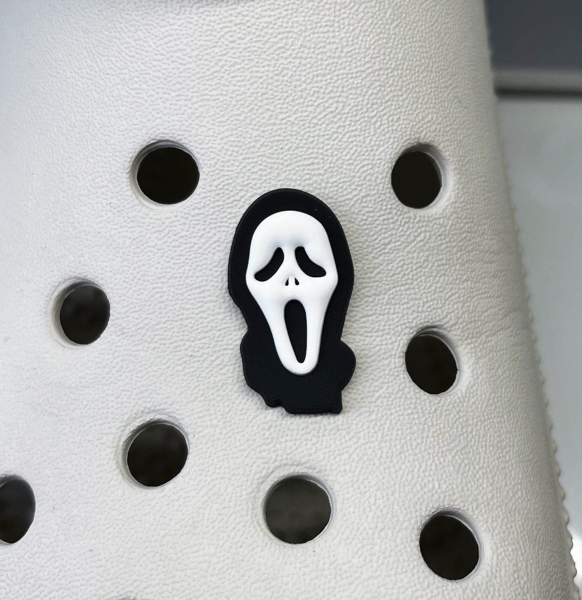 Scream/ghostface Croc Charms - Etsy UK