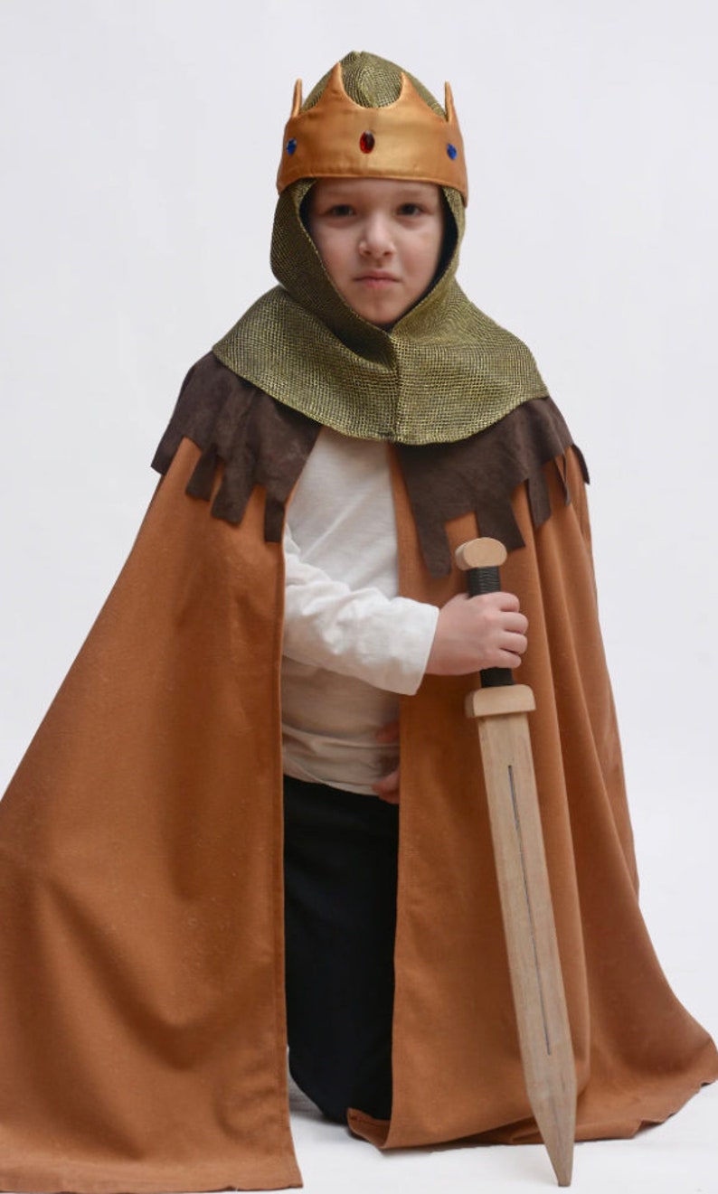 Knight Costume 'ludovic' - Knight Cape in Medieval Templar Colors ...