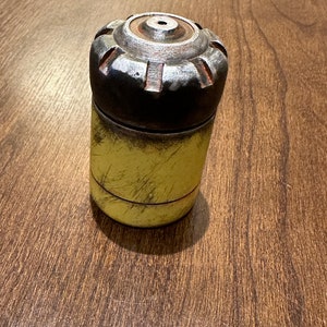 Fusion Cell Prop Replica Fallout 4 Made to Order - Etsy