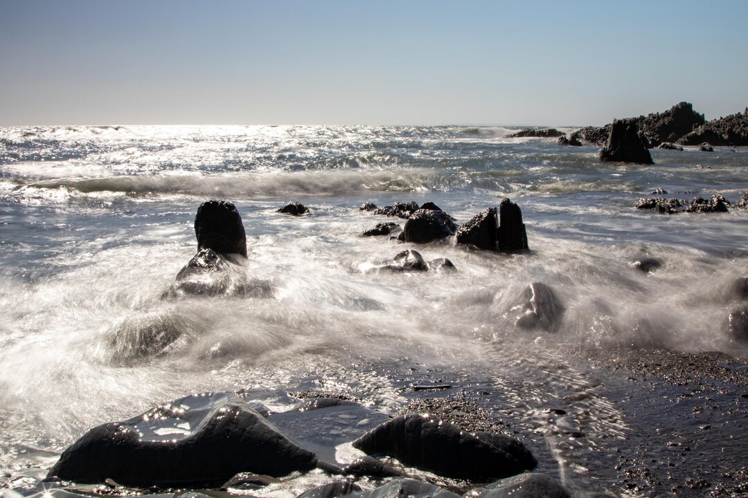 Sunny Beach With Crashing Waves - Printable Photography - Grunta Beach ...
