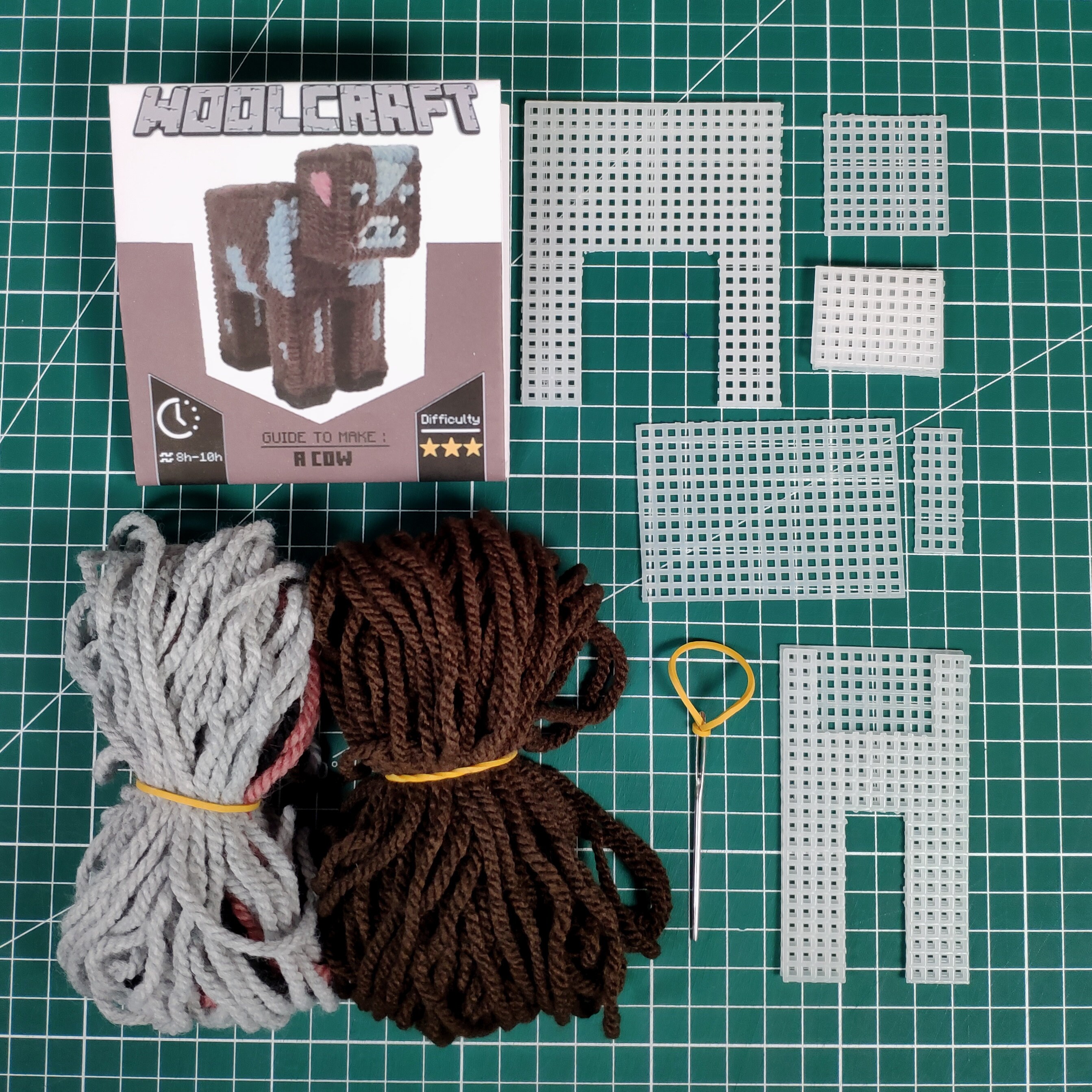 Minecraft Cow Plastic Canvas Pattern, Download Pdf, Gamer Desk Decor - Etsy