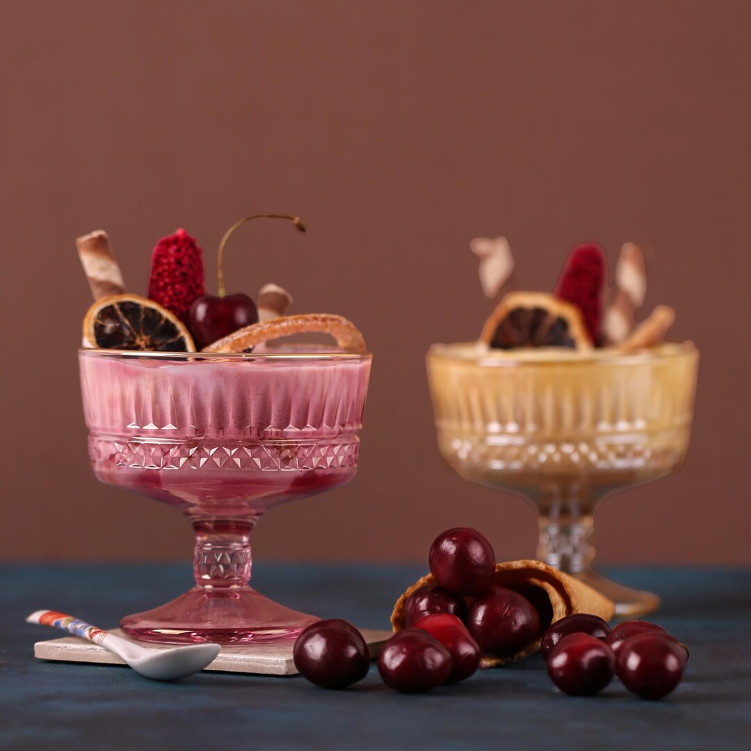 Vintage Sundae Glasses, Retro Dessert Dishes, Gold Rimmed Coupe Glass ...