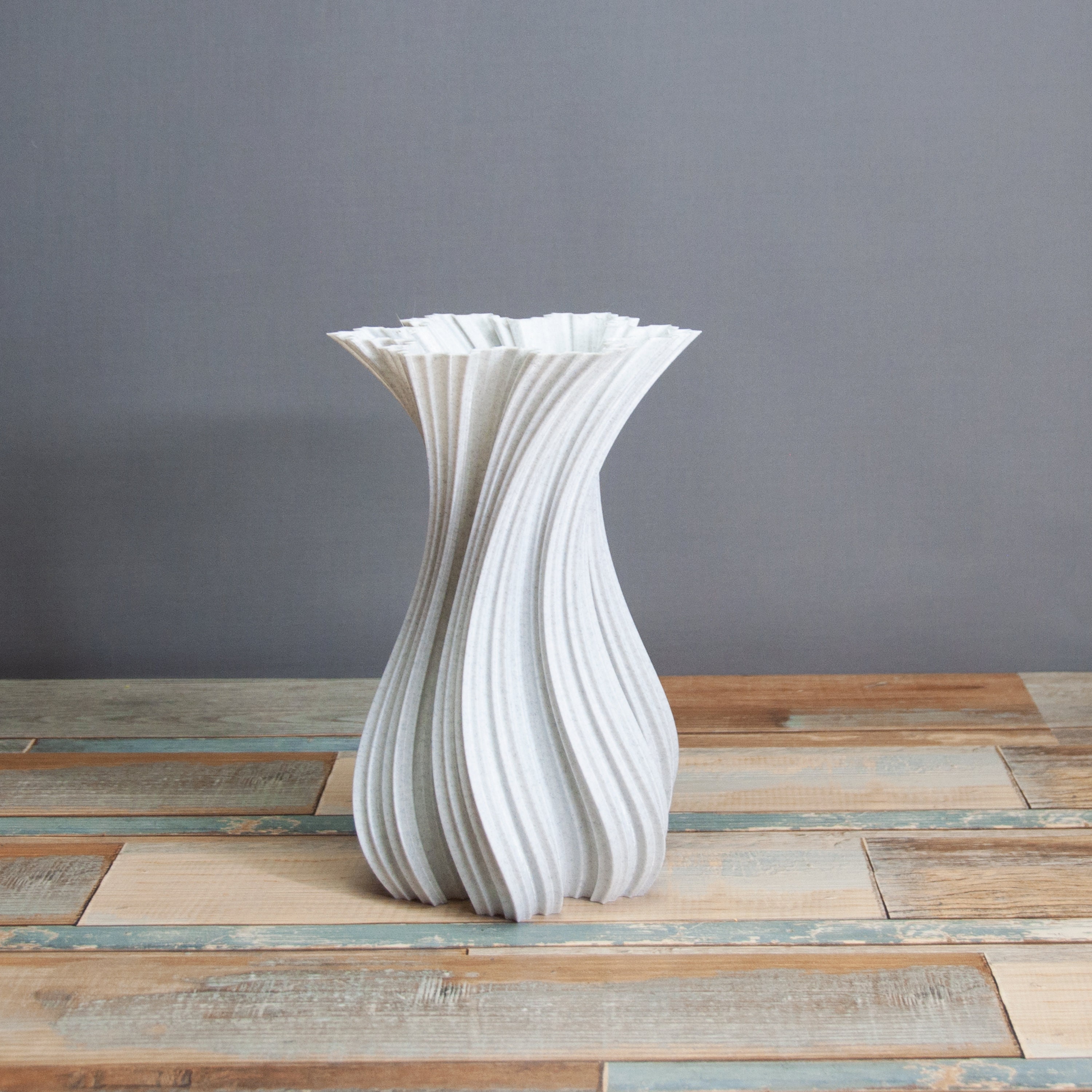 Minimal 3D Printed Vase, Wavy Design, Original and Modern Home Décor ...