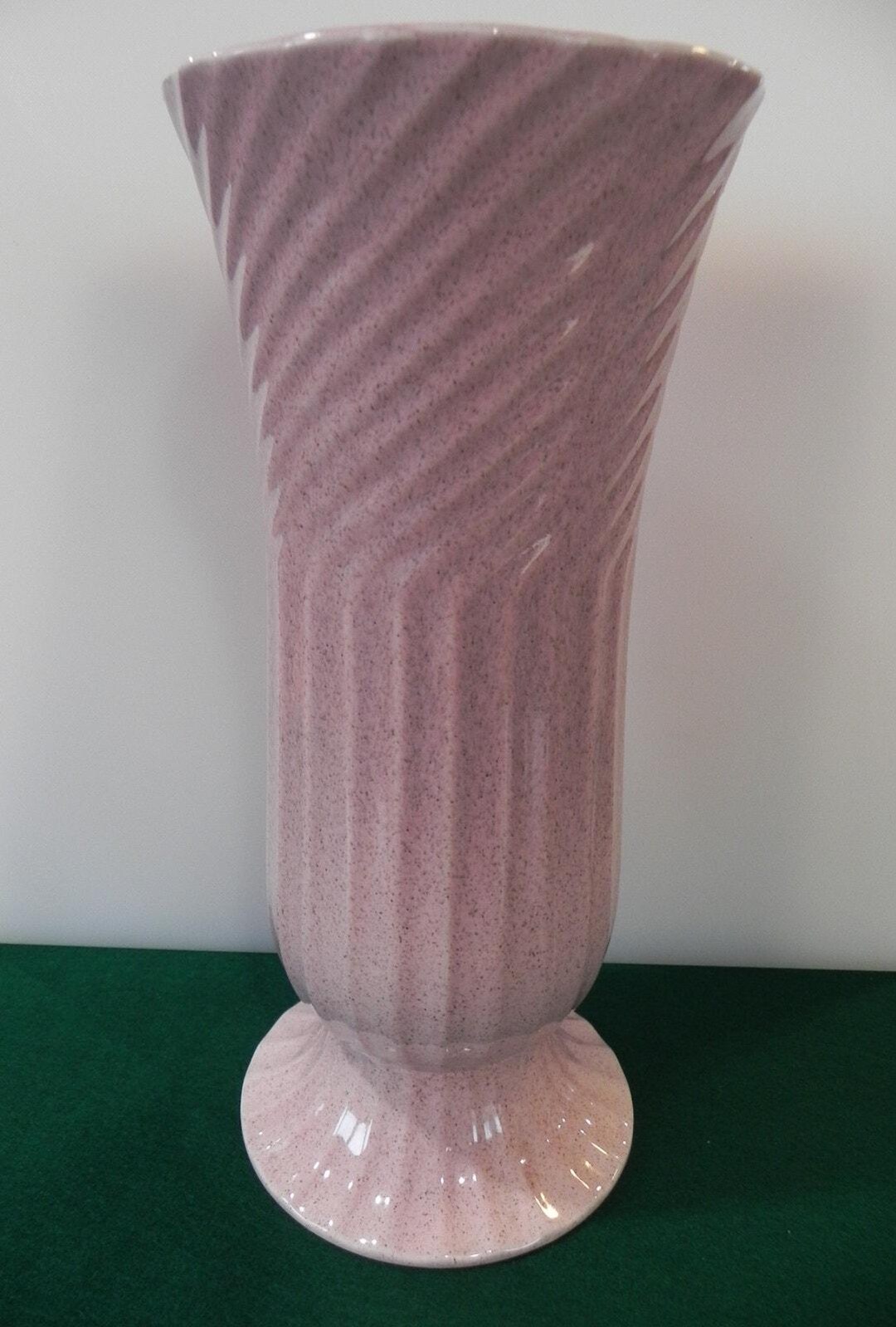 Rare Vintage Red Wing Vase - Etsy