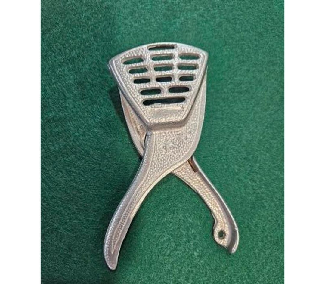 Vintage 1950s Retro Lemon and Lime Silver Cast Aluminum Squeezer Juicer ...