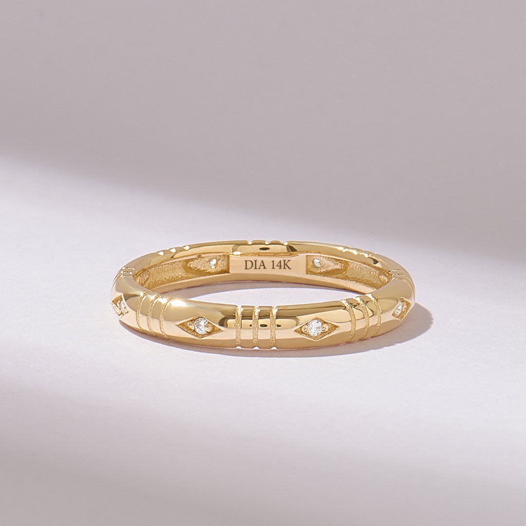 Vintage Rhombus Wedding Band, 14k Solid Gold Tiny Diamond Band, 3mm ...