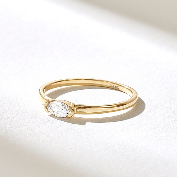Simple Engagement Ring - Etsy