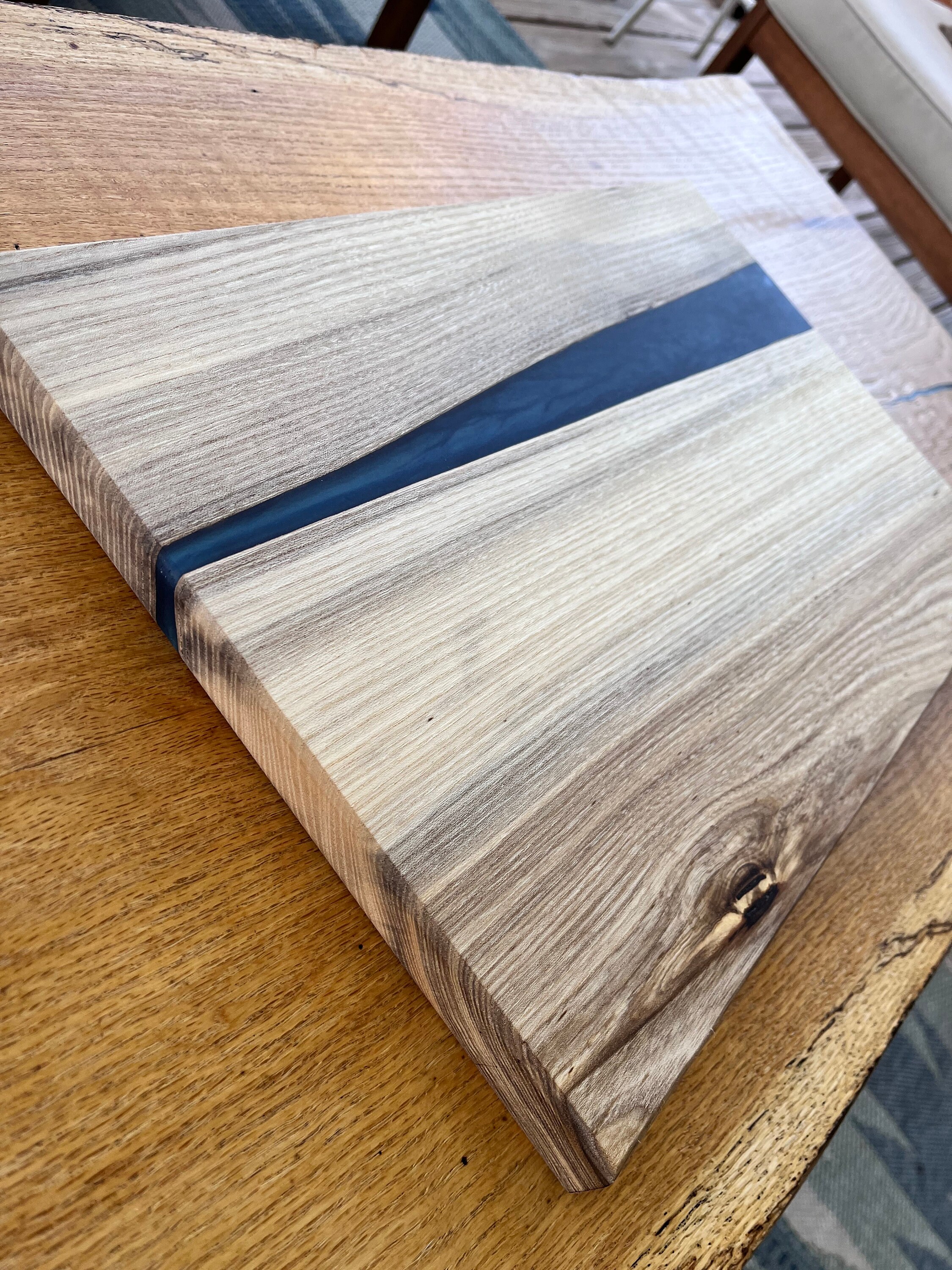 12x18 Hackberry and Epoxy Live Edge Cutting/serving Board - Etsy