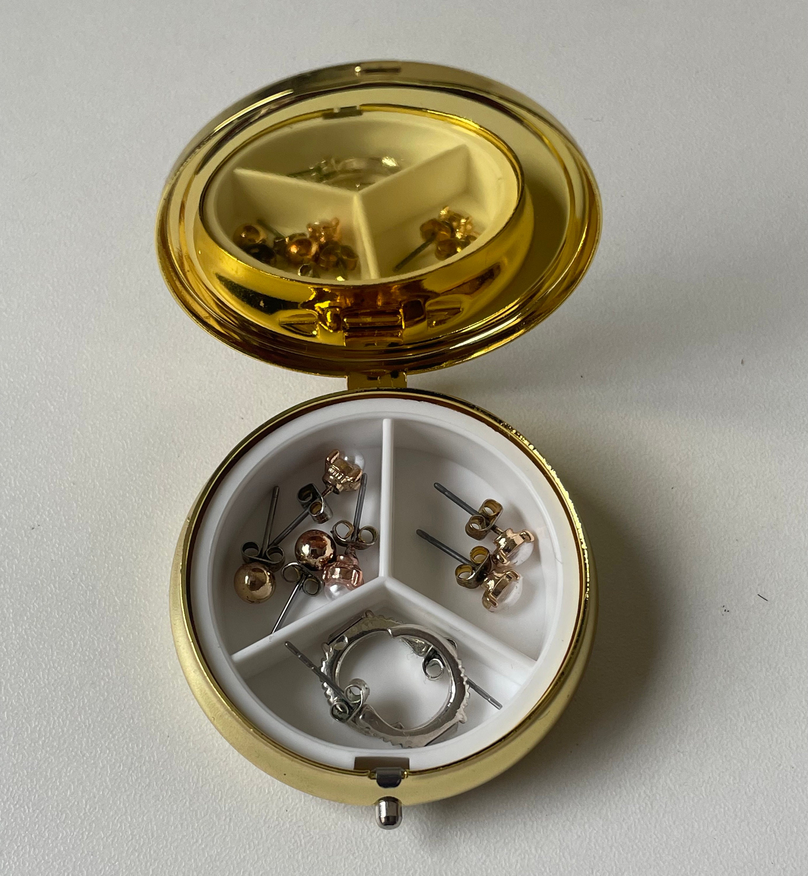 William Morris Daffodil Floral Personalised Pill Box,round Gold Stud ...