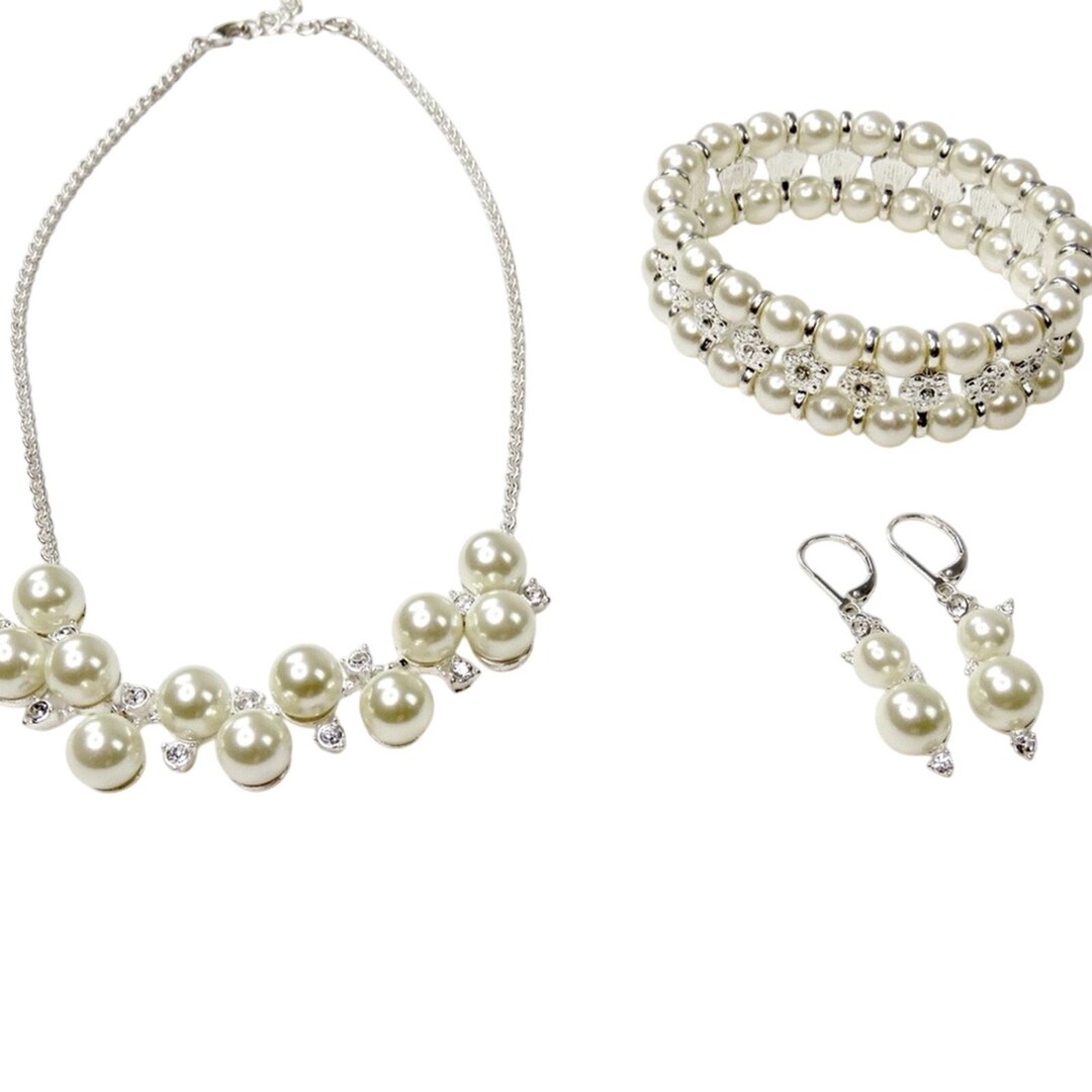 Vintage Avon Pearl Necklace Set With Bracelet and Earrings Retro Glam ...