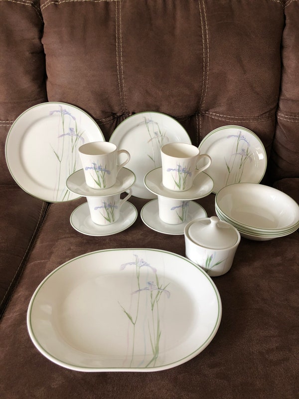 Corelle Shadow Iris Oval Serving Platter - Etsy Canada