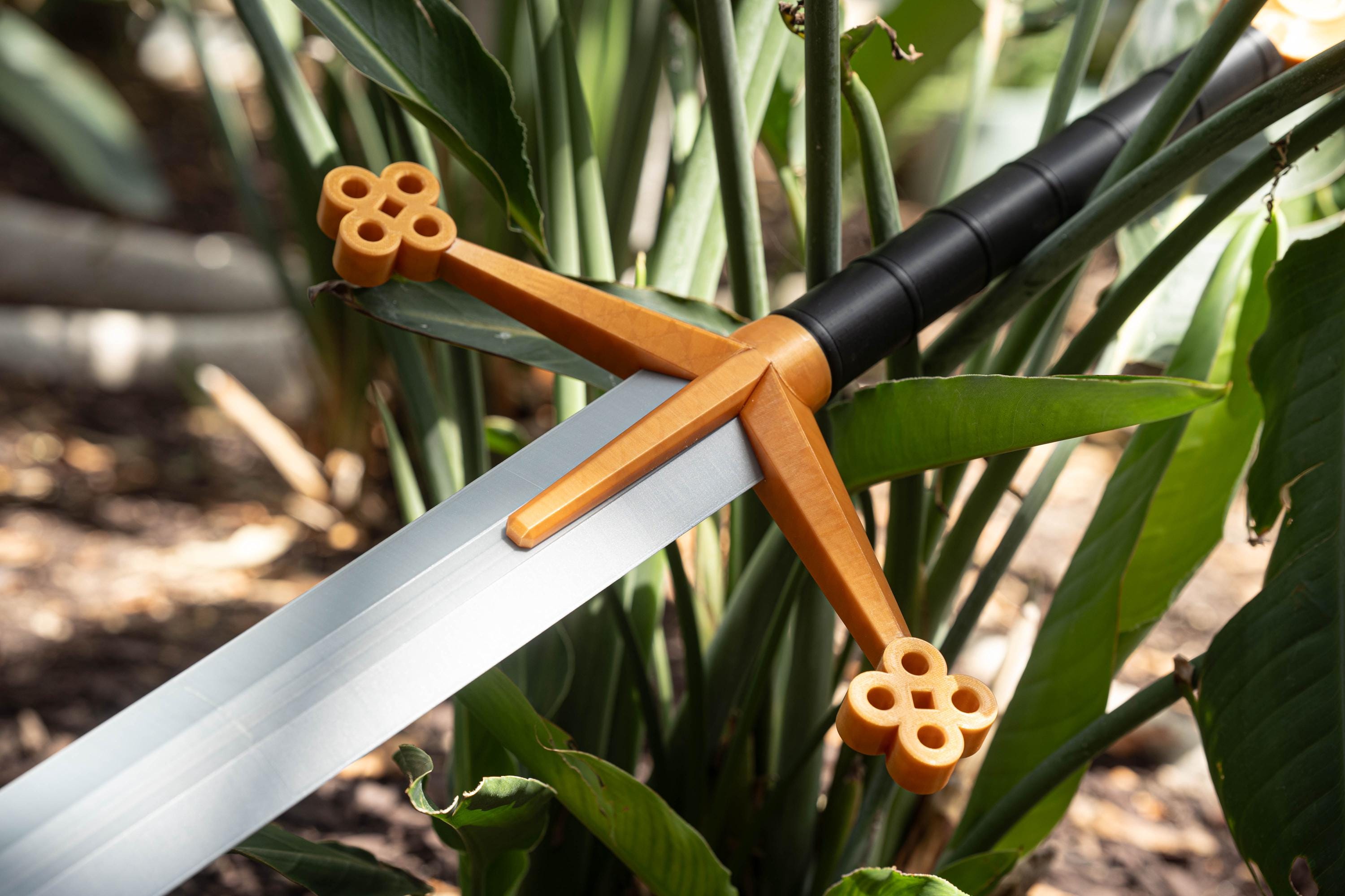 Claymore Sword 3D Printed: Dark Souls, Elden Ring Life-size Prop (kit ...