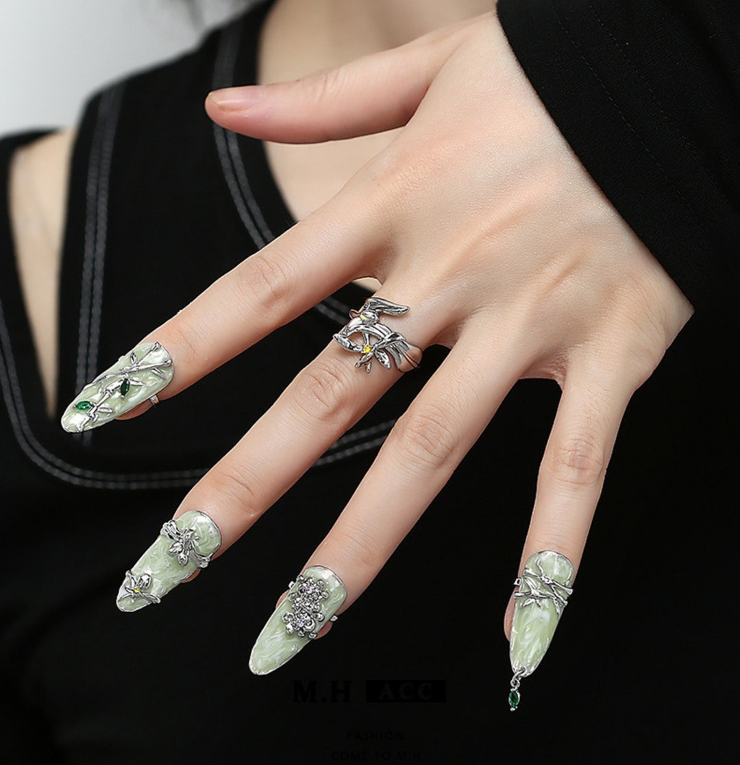 Dreamy Green Adjustable Fingernail Rings Flower Fingertip Ring Plant ...