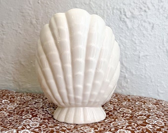 Shell Shaped Vase | Etsy