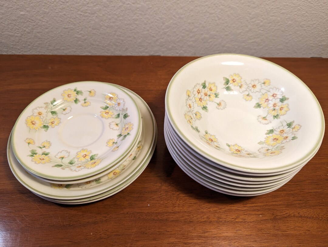 Set of Vintage Noritake Ireland Daisy Garland 9101 Dishes - Etsy