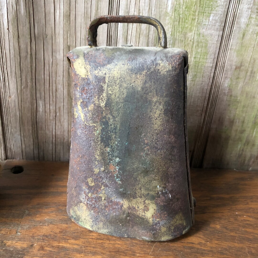 Vintage Metal Cowbell Cow Bell Primitive Rustic - Etsy