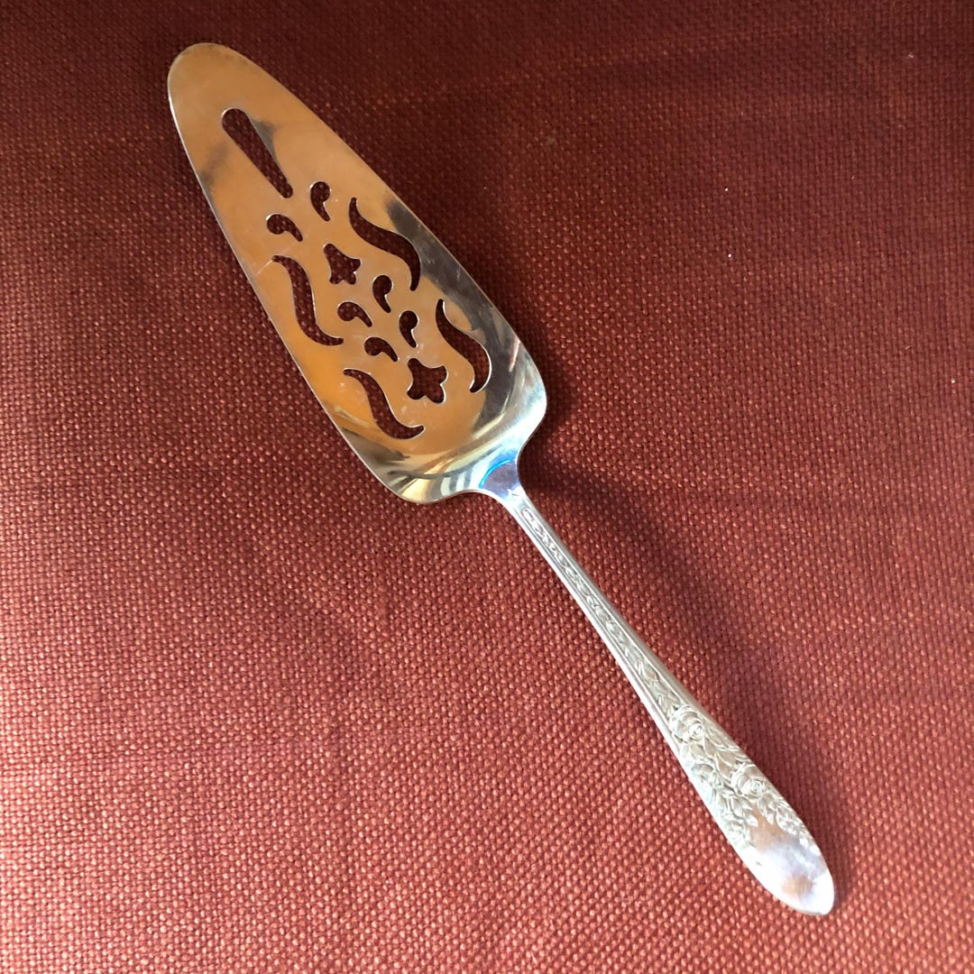 Vintage National Silver Co. Pierced Pie Server With Roses - Etsy