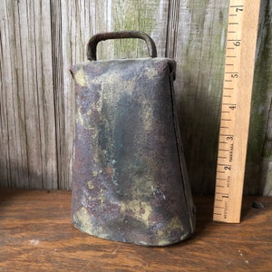 Vintage Metal Cowbell Cow Bell Primitive Rustic - Etsy