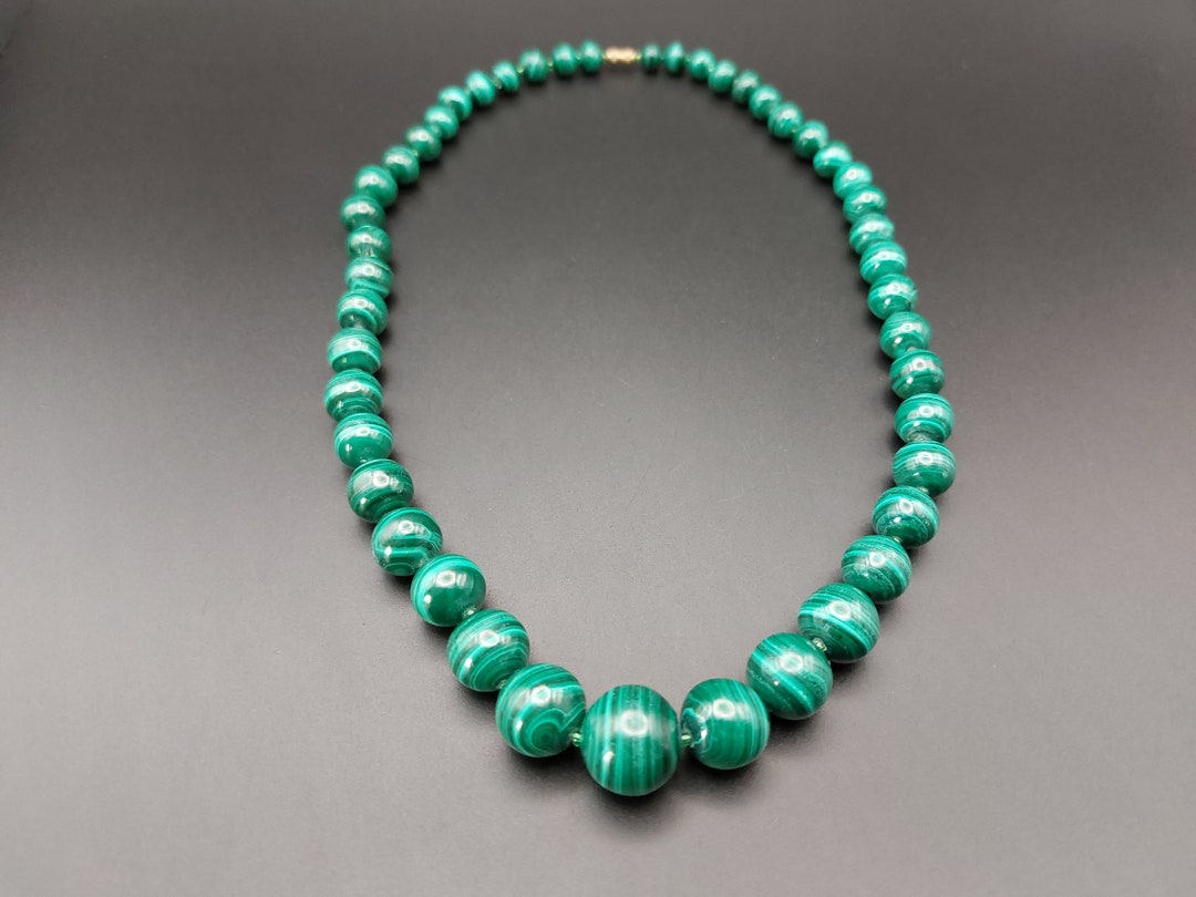 Vintage Malachite Bead Necklace, 21" Long, Graduated Size Beads, Green ...