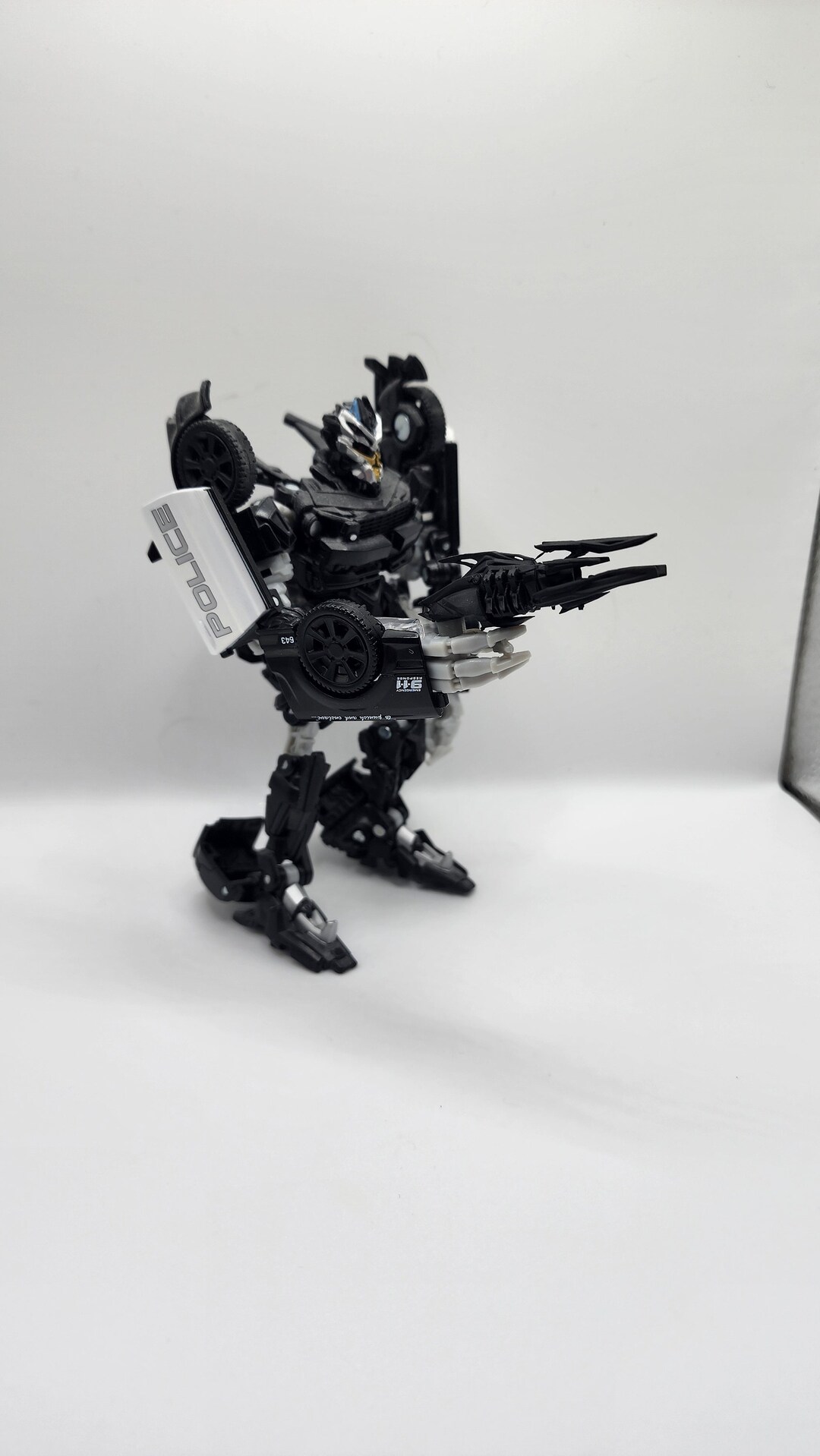 Blasterb for Transformers Studio Series 28/03/30 Barricade/dreads ...