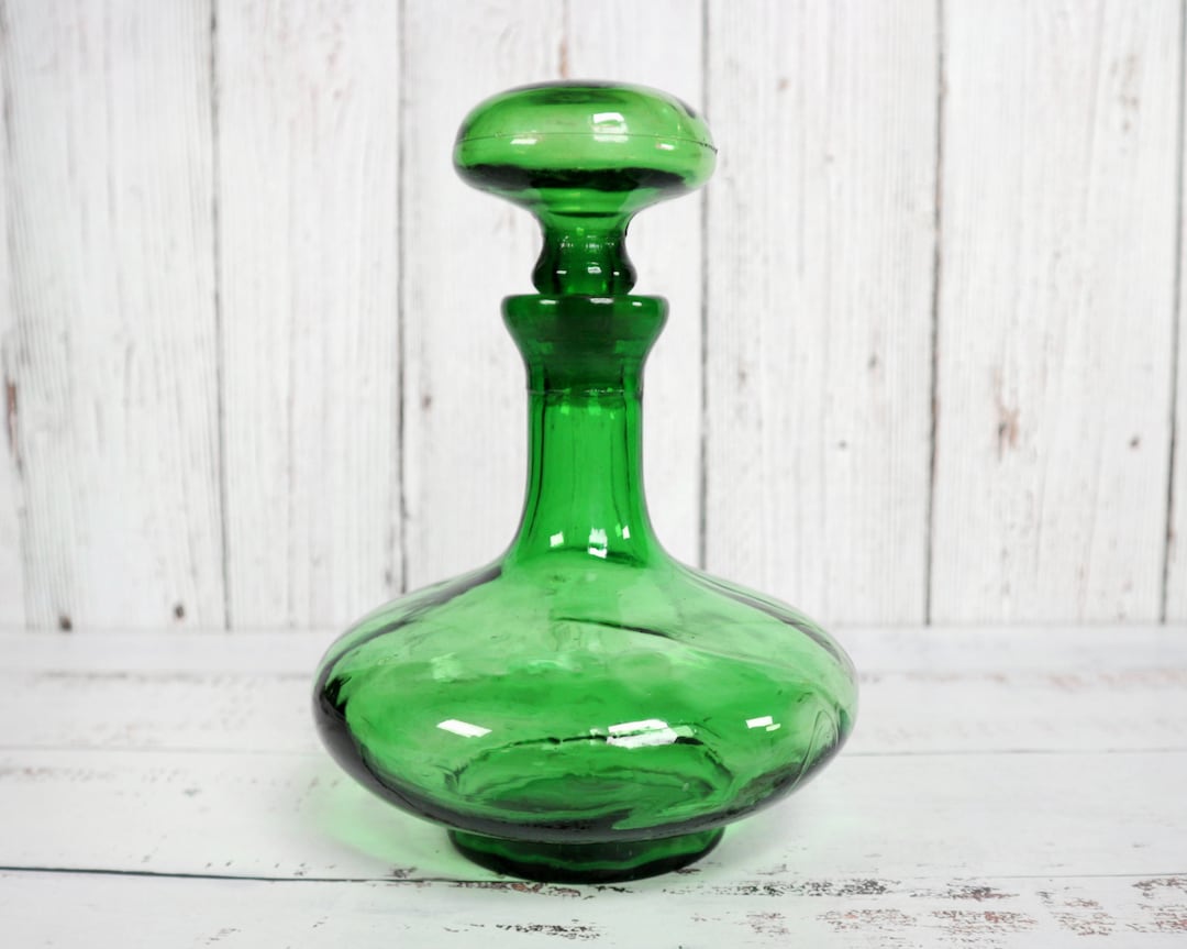 Mid-century Mod Green Colored Glass Decanter Carafe W/ Stopper Vintage ...