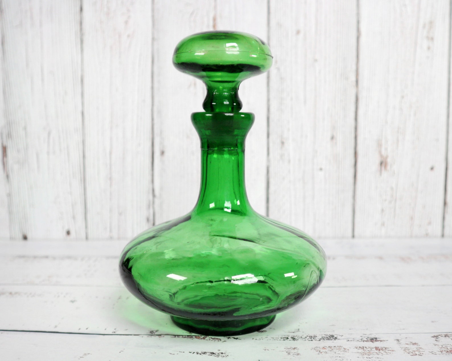 Mid-century Mod Green Colored Glass Decanter Carafe W/ Stopper Vintage ...