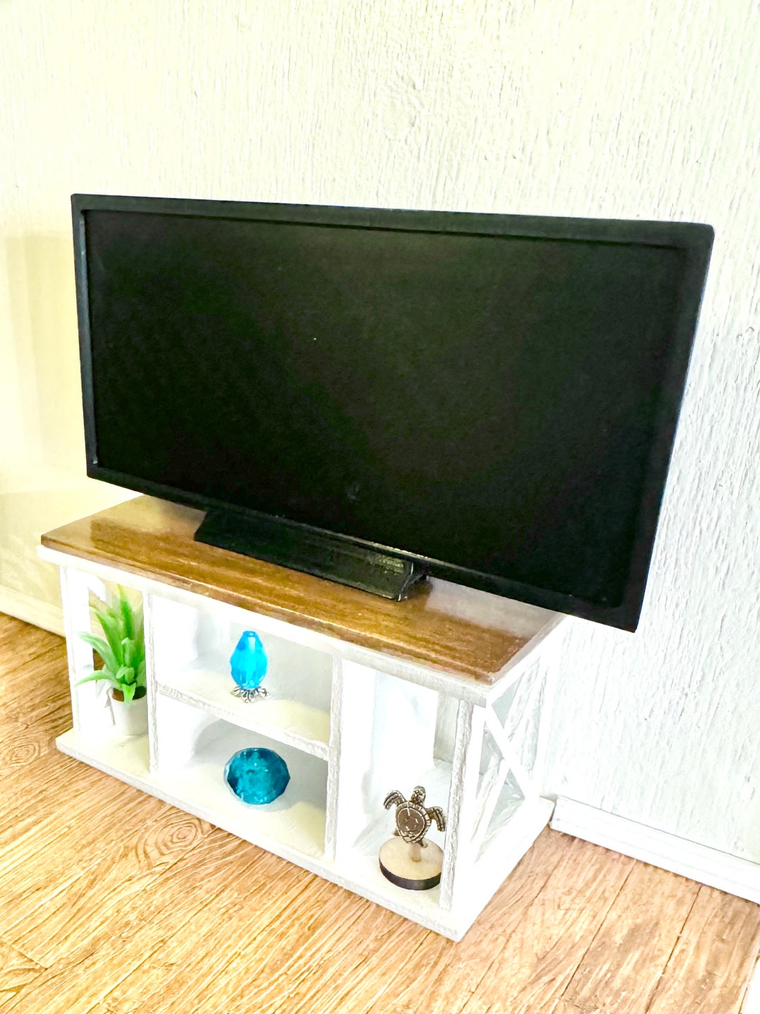 Miniature Flat Screen TV, Dollhouse Television, Black, in 1:12 Scale ...