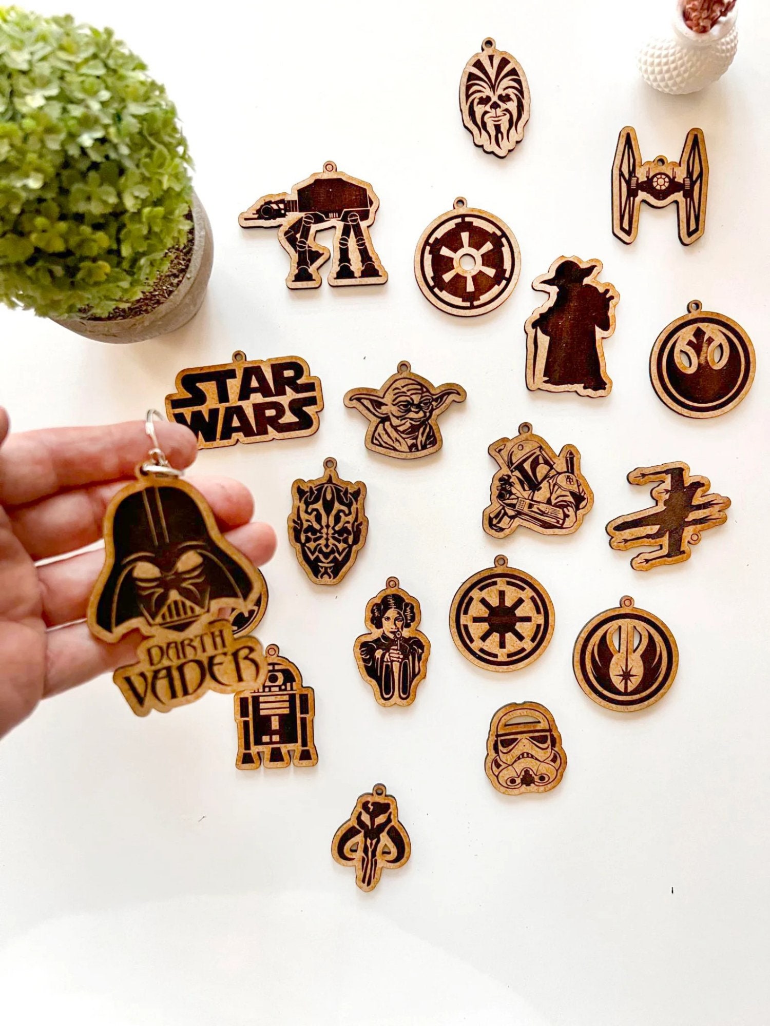 Star Wars New .v2 Keychains Wooden Set of Unique accessories for Keys ...