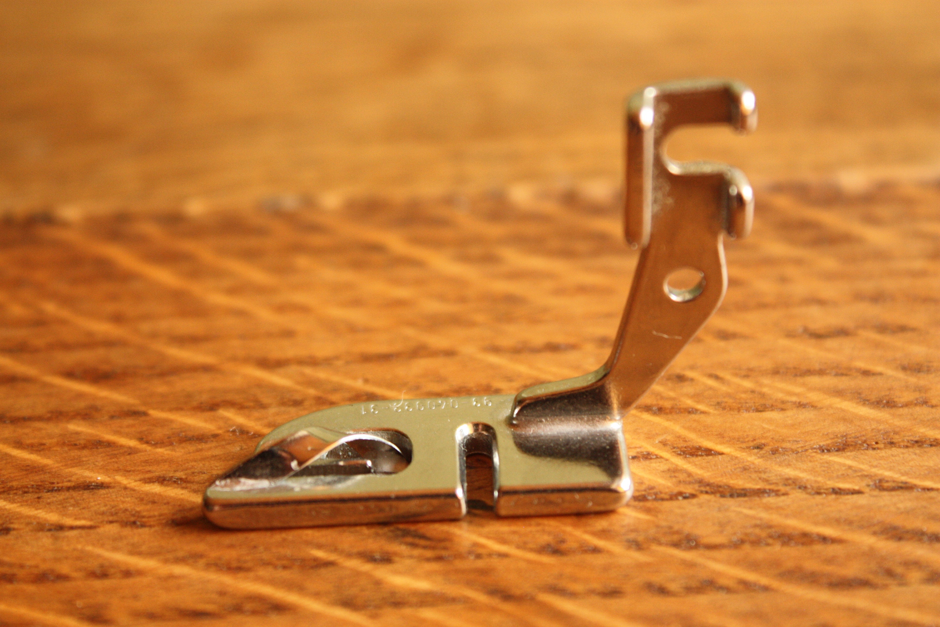 PFAFF 93-040933-31 Rolled Hem Presser Foot for High Shank Machines ...