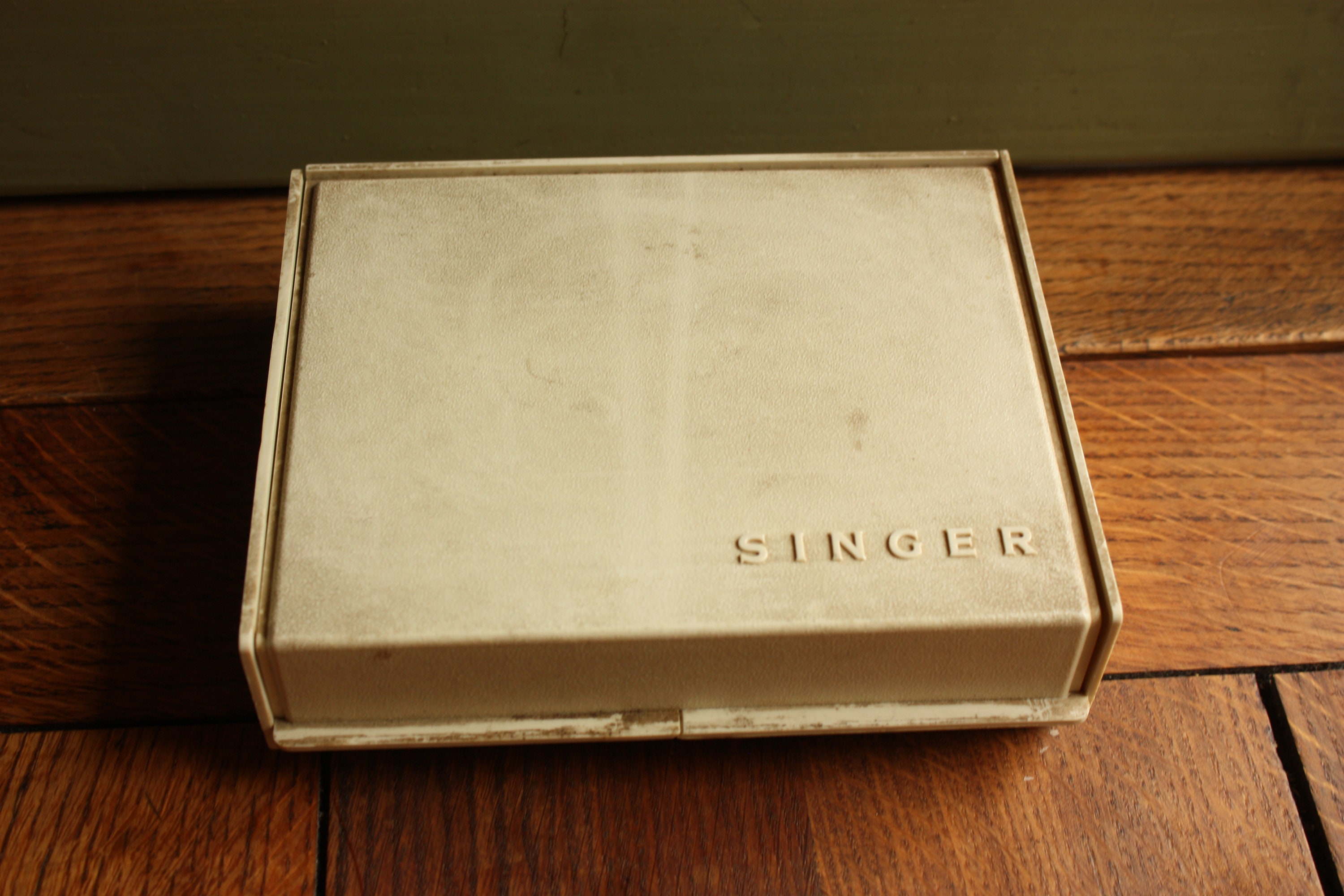 Vintage Singer Sewing Machine Attachments/accessories Case - Etsy