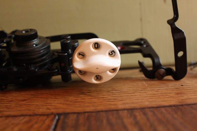 PFAFF Automatic Emboidery Mechanism for PFAFF 260, 262, 362, 360 Etc ...