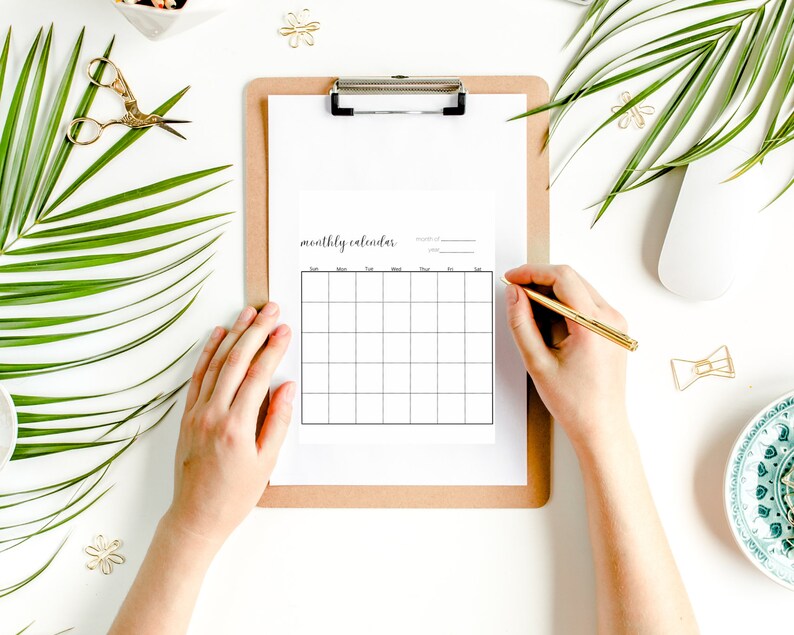 Monthly Blank Calendar Simple Calendar | Minimalist Monthly Planner ...