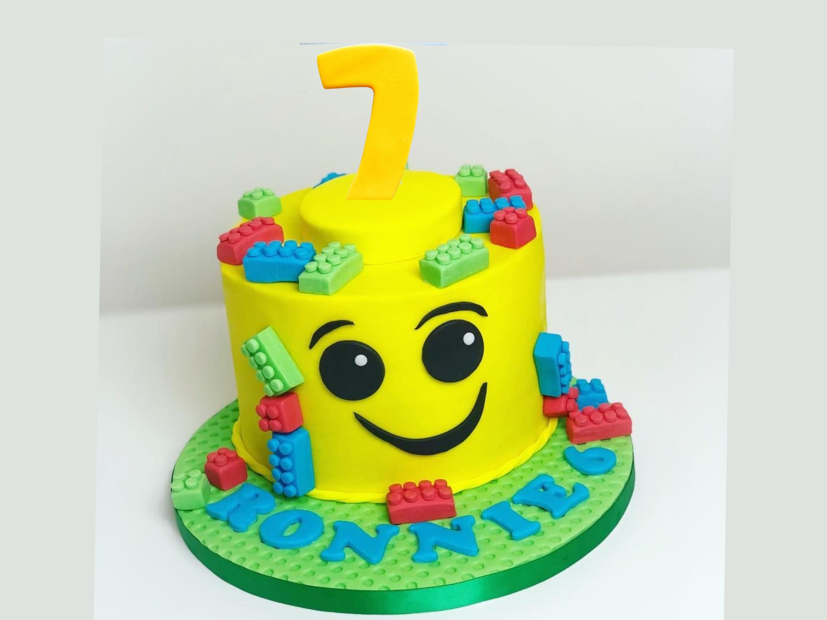 Lego Guy Outline For Cake