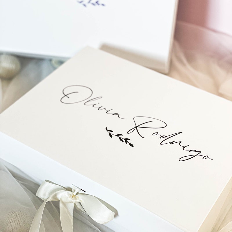 Boxes With Ribbon - Etsy