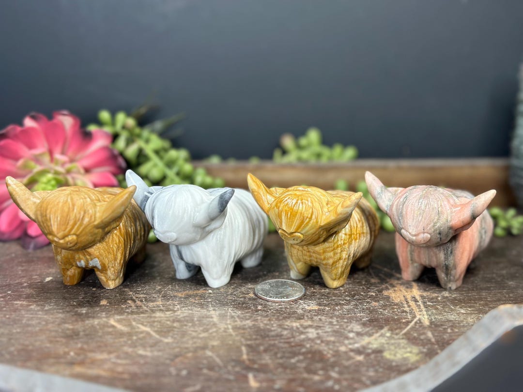 Adorable Highland Cow Natural Crystal Carvings | Highland Cow Figures ...