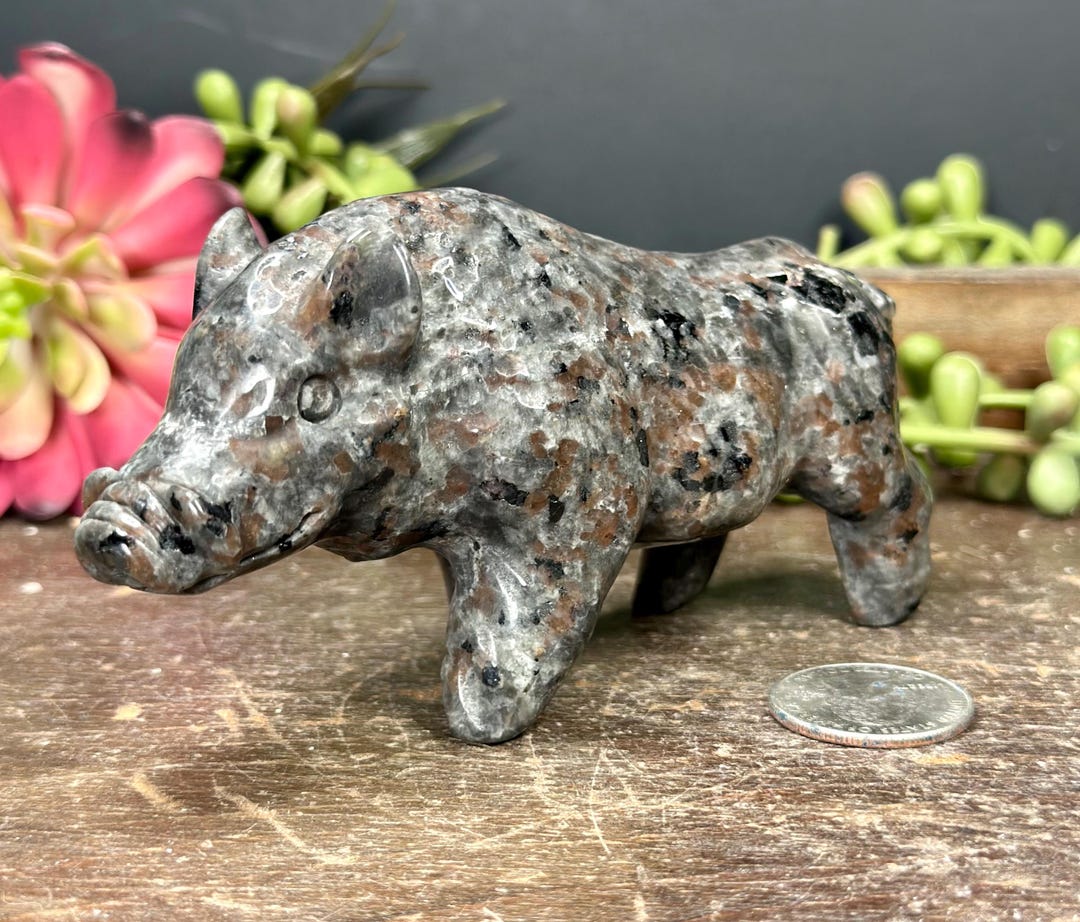 Yooperlite Crystal Warthog | Natural Crystal | UV Reactive Crystal | Warthog - Etsy