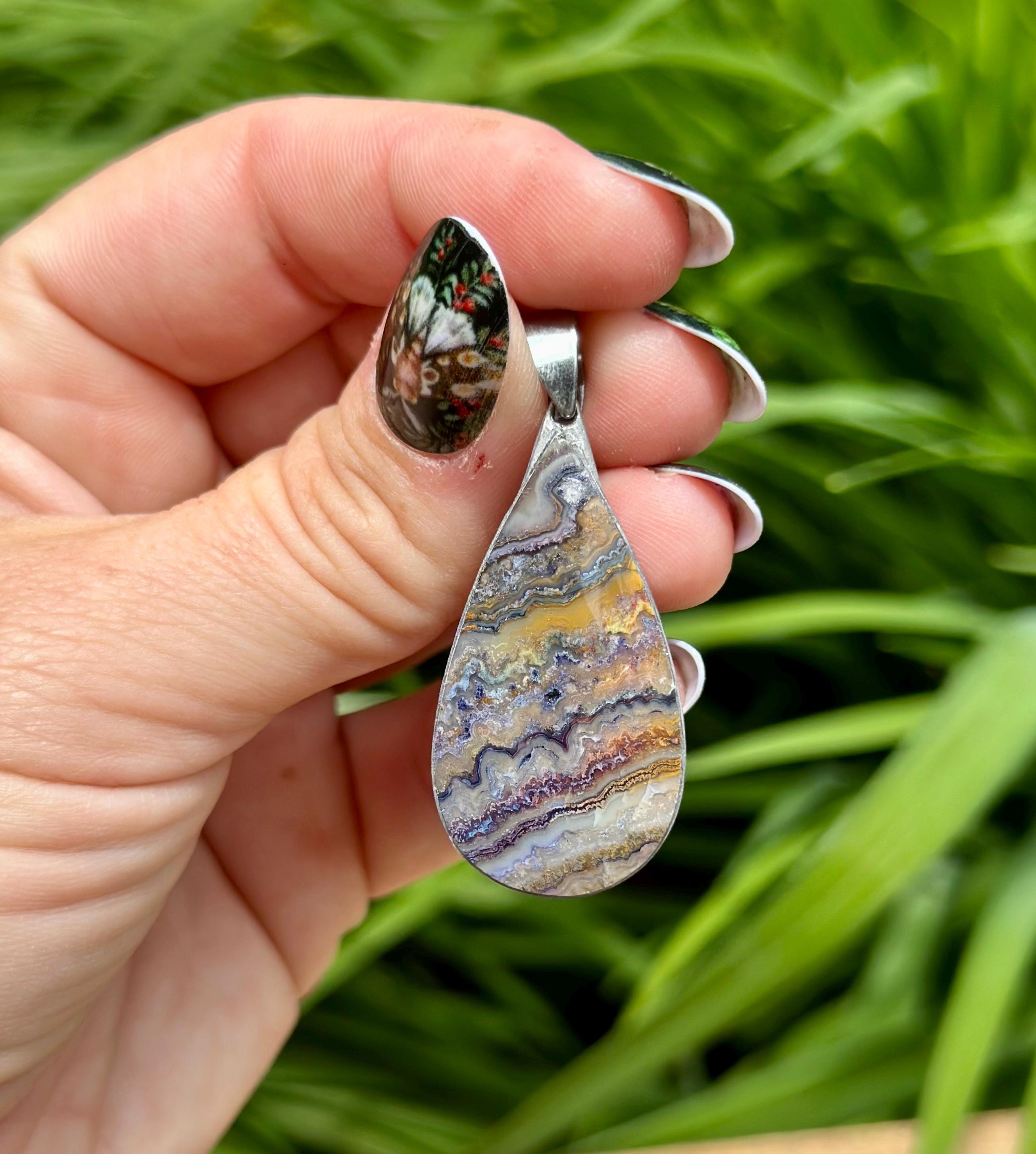 Lace Agate Natural Crystal Color Enhanced Pendants | Dyed Crystal ...