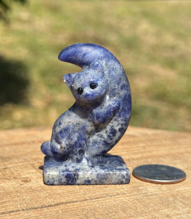 Natural Crystal Cat + Moon Carvings | Kitties on Moons | Crystal Cats ...