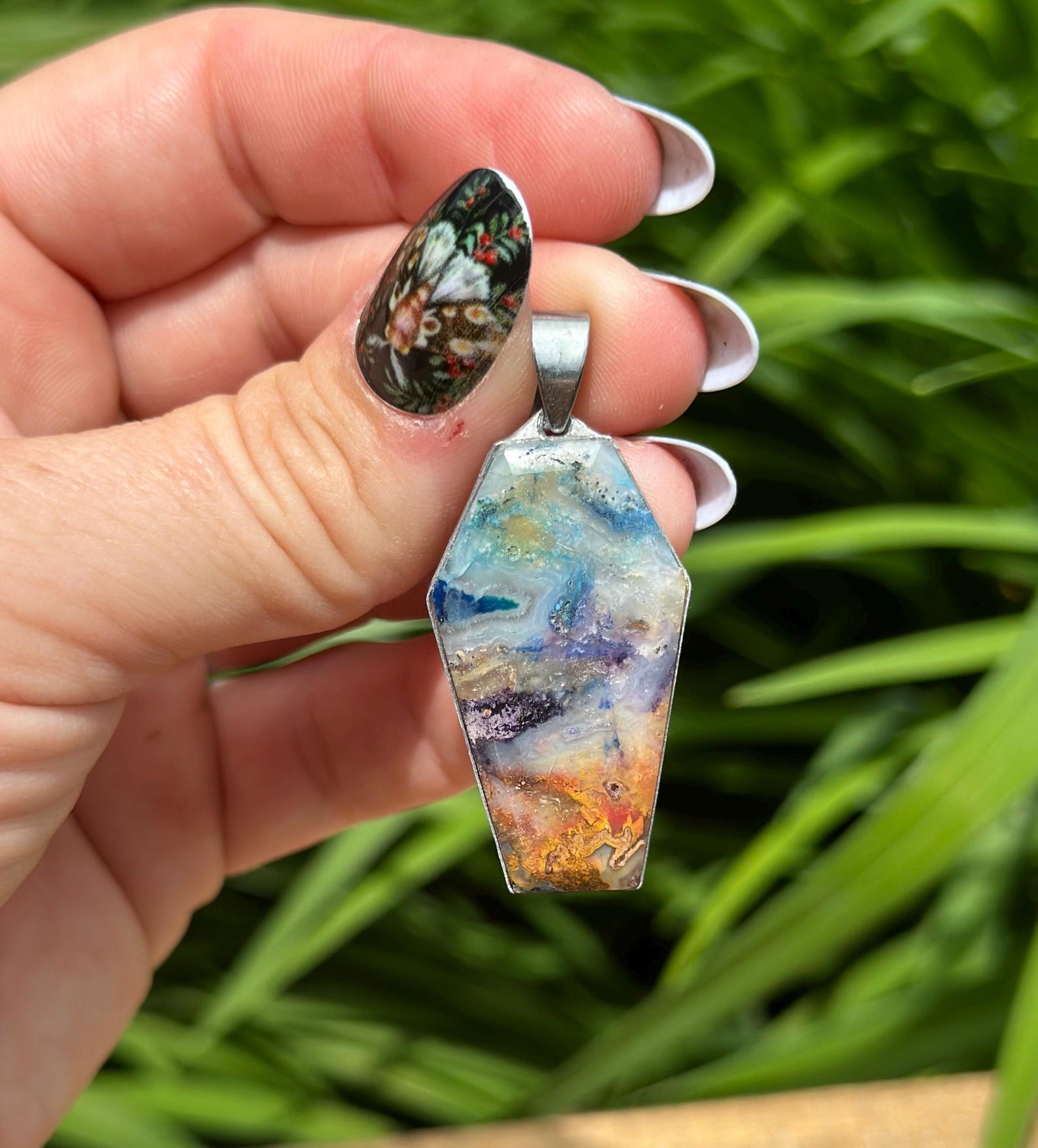 Lace Agate Natural Crystal Color Enhanced Pendants | Dyed Crystal ...
