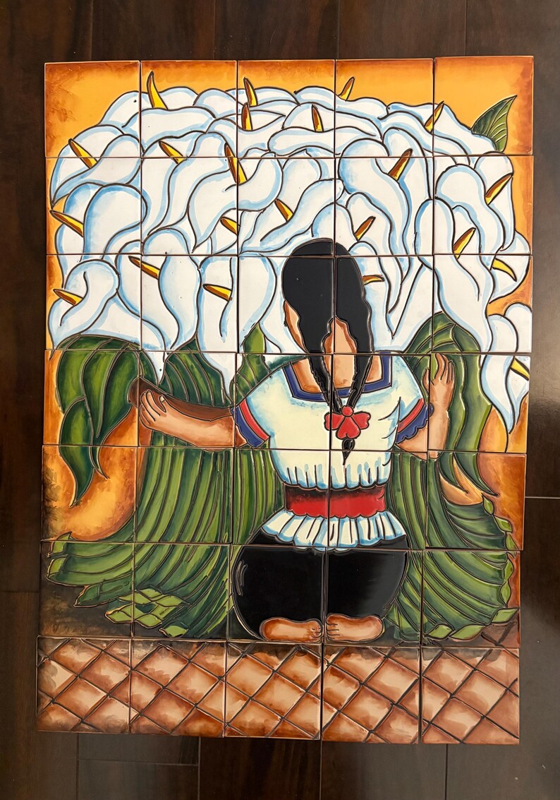 Mexican TALAVERA Mural. Mural Mexicano. Mujer Con Flor De Alcatras ...