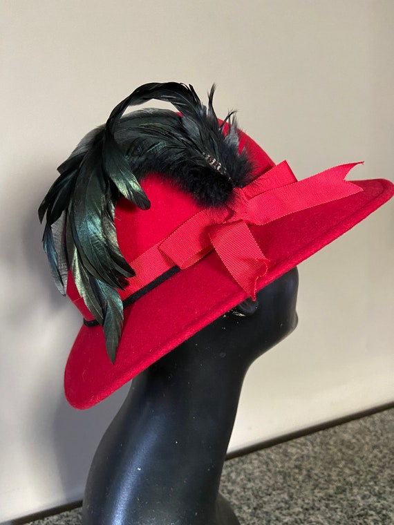 Vintage 1960s eatons red - Gem