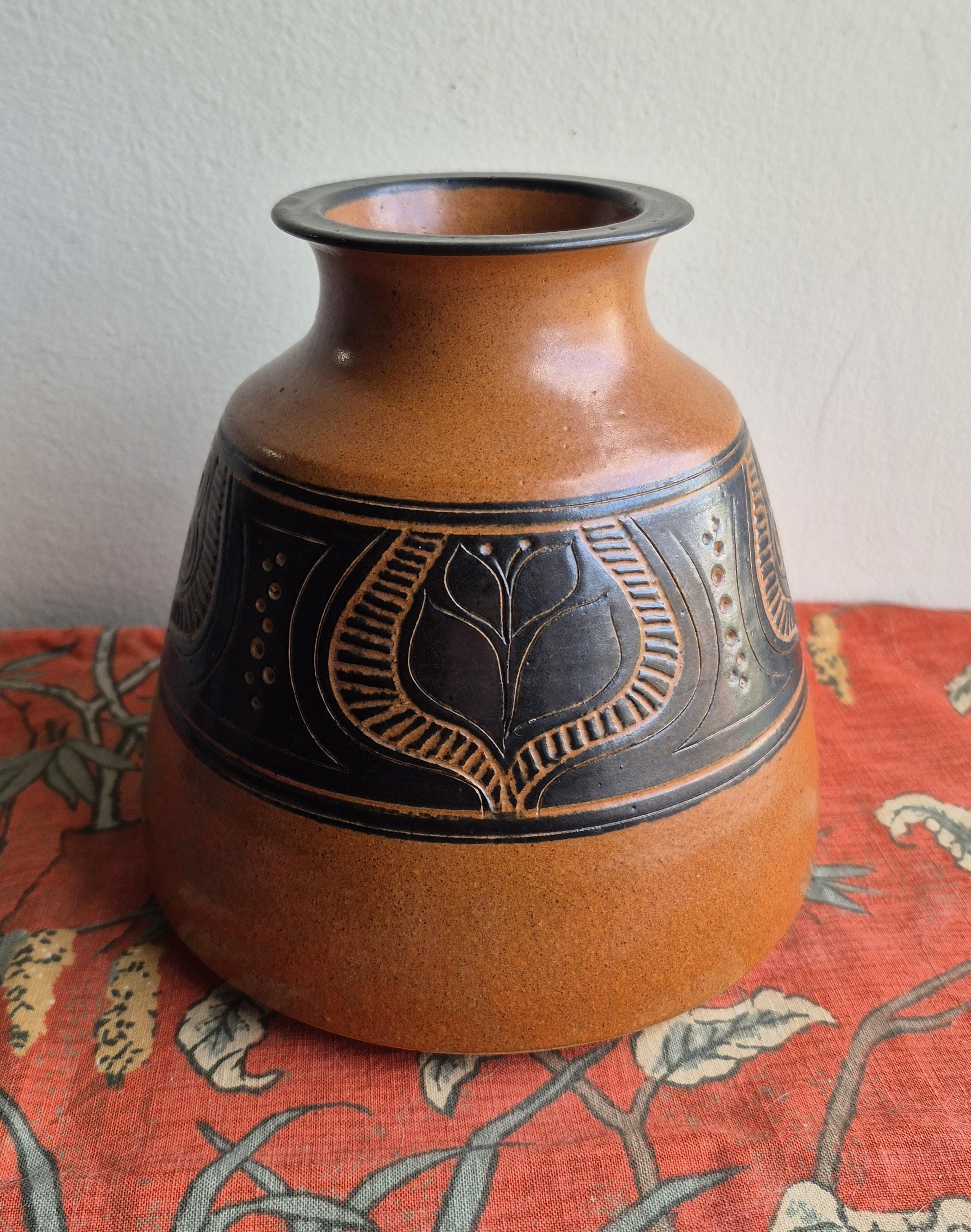 James E. Sanders Pottery. Hand-thrown Studio Art Brown and Black ...
