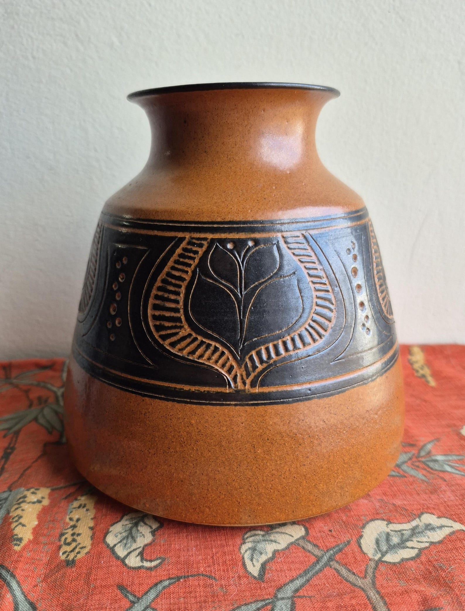 James E. Sanders Pottery. Hand-thrown Studio Art Brown and Black ...