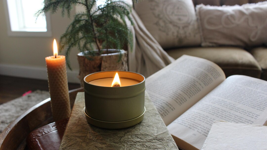 Evergreen Scented All Natural Wood Wick Candle | Made With Soy, Beeswax ...