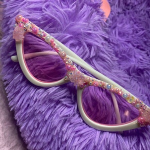 The Spiderling’s Gossamer- Pastel Sunglasses, Spider Sunglasses, Pastel ...