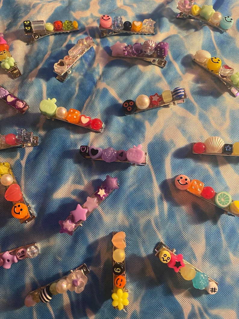 Junk Drawer Bead Soup Hairclips 90s 00s Y2K Aesthetic, Alligator ...