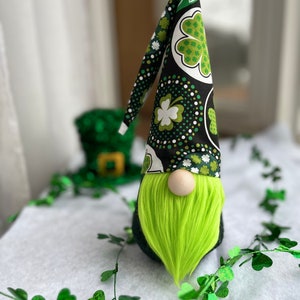 St. Patricks Day Gnome, Irish Gnome, Lucky Clover Gnome, Leprechaun ...