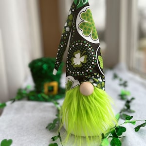 St. Patricks Day Gnome, Irish Gnome, Lucky Clover Gnome, Leprechaun ...